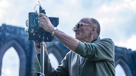 Inside the Wild Camera Rigs That Shot 28 Years Later on 20 iPhones