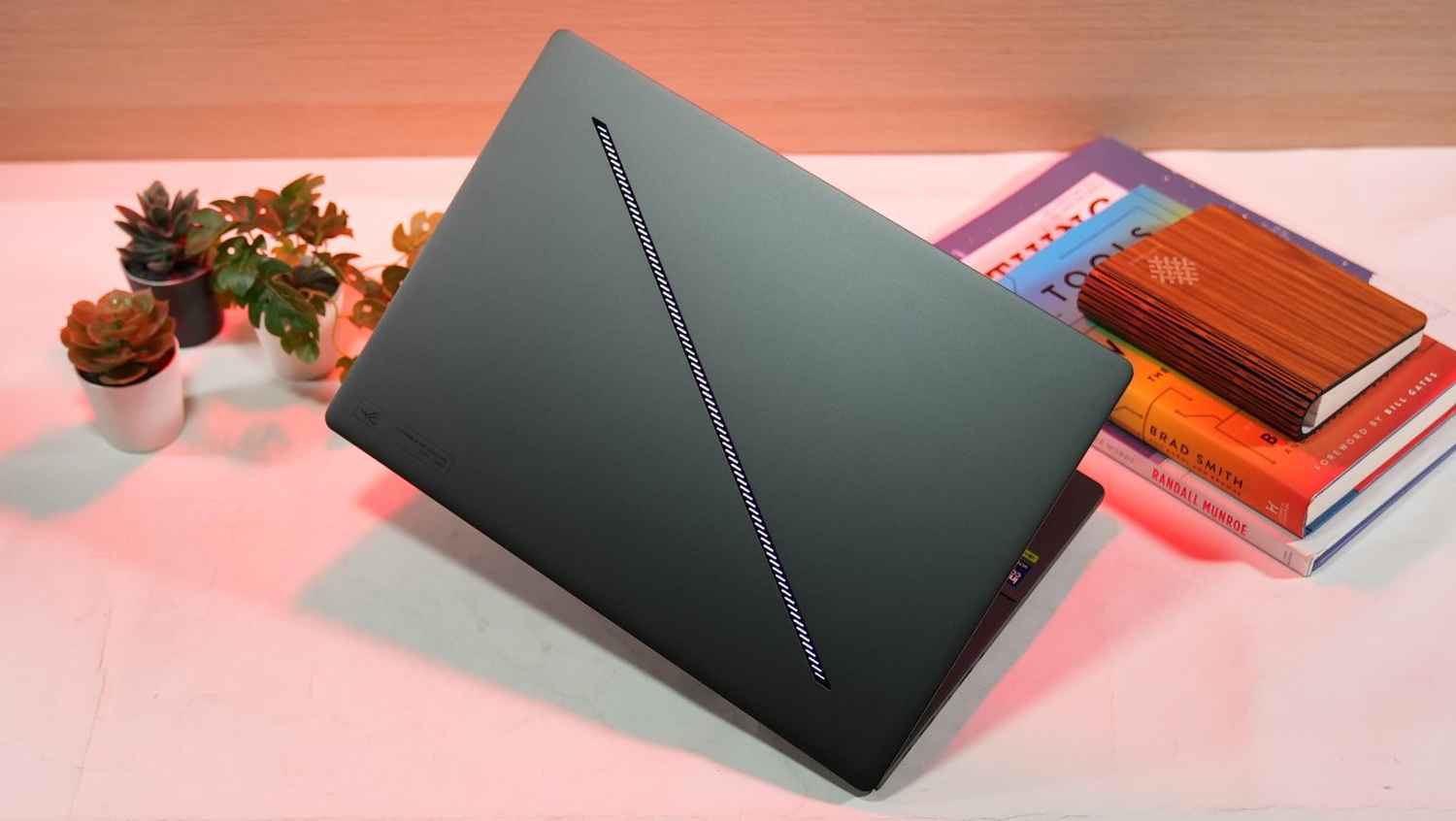 ASUS ROG Zephyrus G16 (2024) Review: Balancing Performance and ...