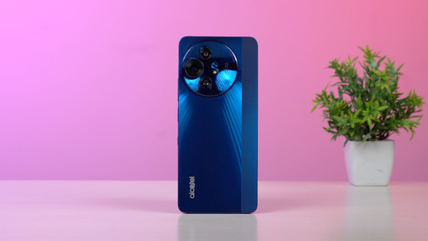 A legacy name, a new display, and no loud marketing: Story of Alcatel's ...
