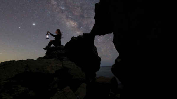 Want to capture a starry night sky from your smartphone? Here's how to ...