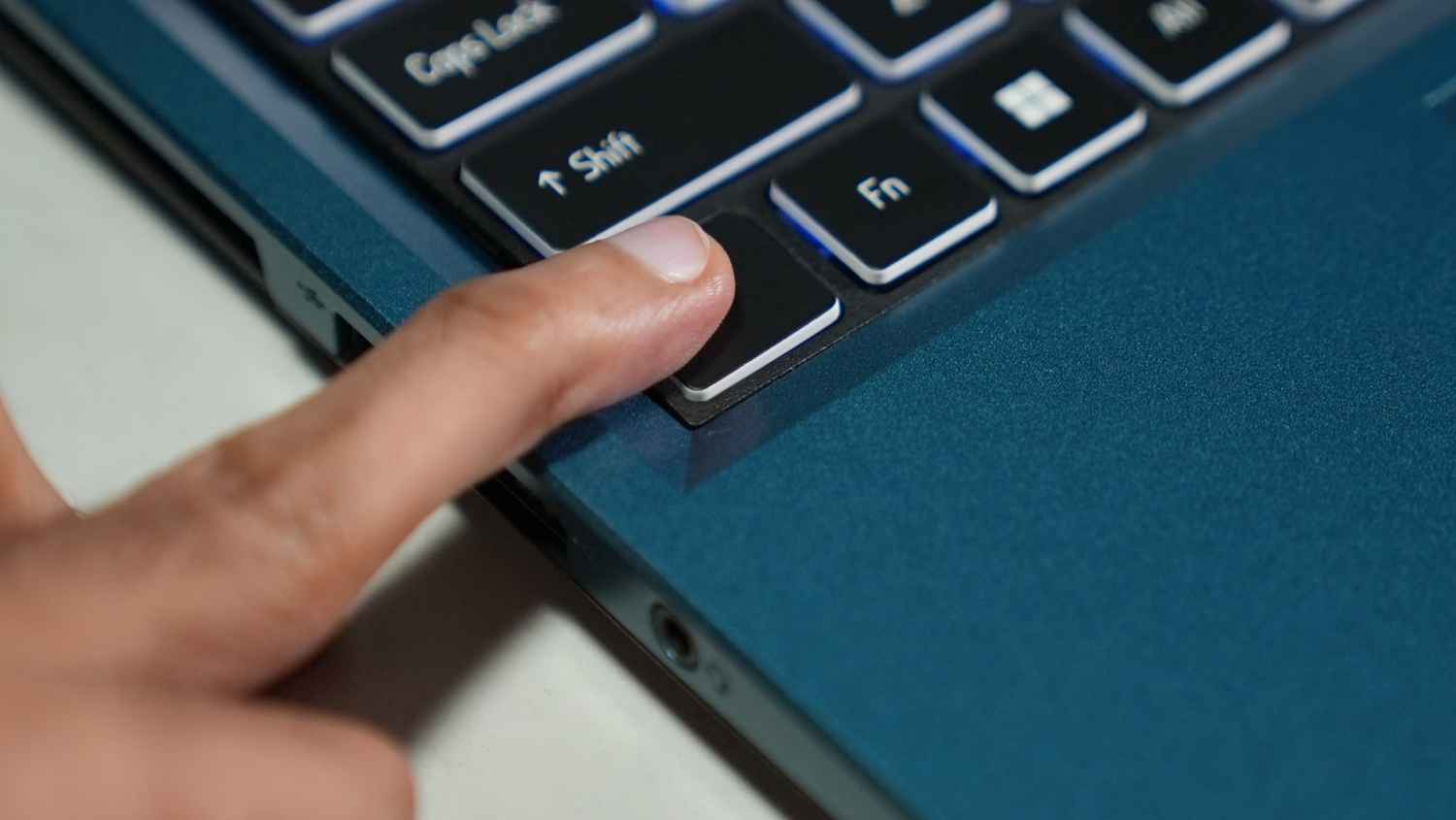 Colorful EVOL P15 Review: Punching above its weight class Digit.in