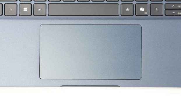 Dell Latitude 7350 Ultralight Review: Lightweight, Premium and Robust ...