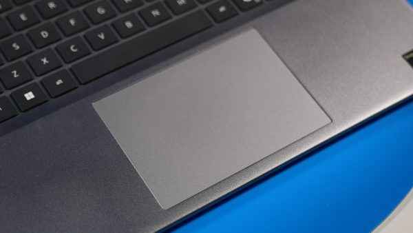 Dell Latitude 7455 Review: A Compact Qualcomm Workhorse