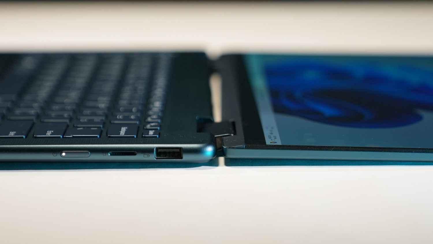 Lenovo Yoga 7 2-in-1 Review: The Jack of All Trades Convertible Digit.in