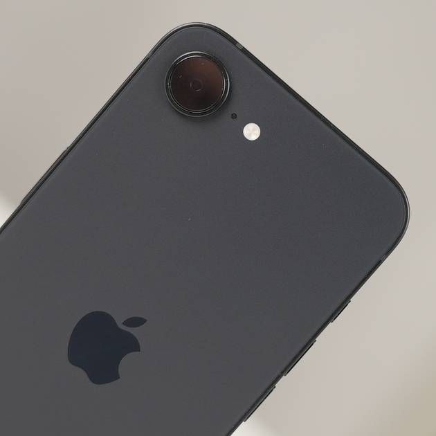 Apple iPhone 16E (iPhone SE 4)-8 GB 512 GB Price in India, Full ...
