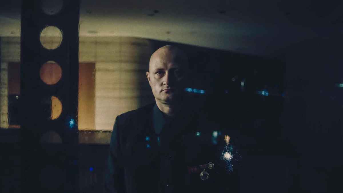 Watch The Mole Movie Online, Release Date, Trailer, Cast and Songs ...