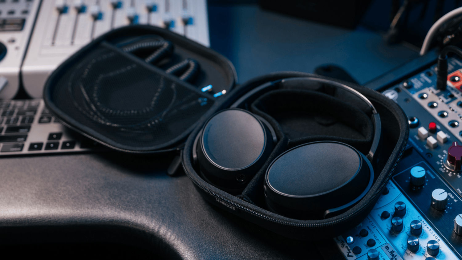 Sennheiser HD 480 Pro released in India: Check out specifications and ...