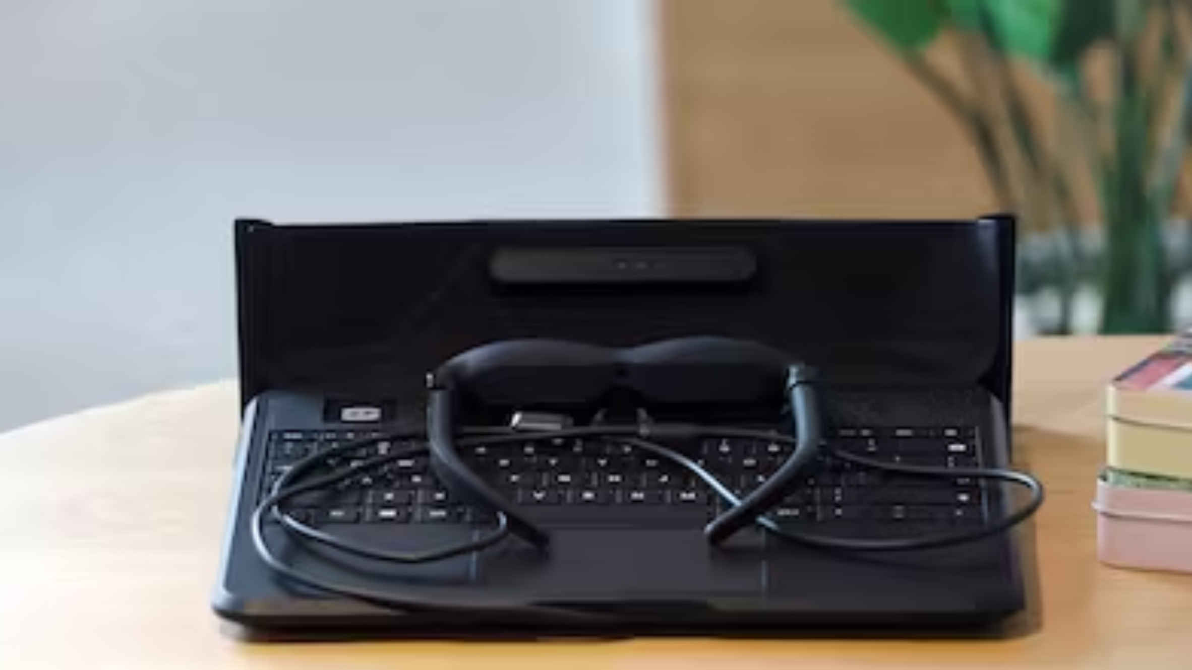 Spacetop: The world's first AR laptop, but will it be the future of ...