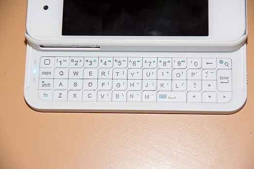 Envent ET-IP4CKB003 iPhone 4-4S Bluetooth Slider Keyboard Review