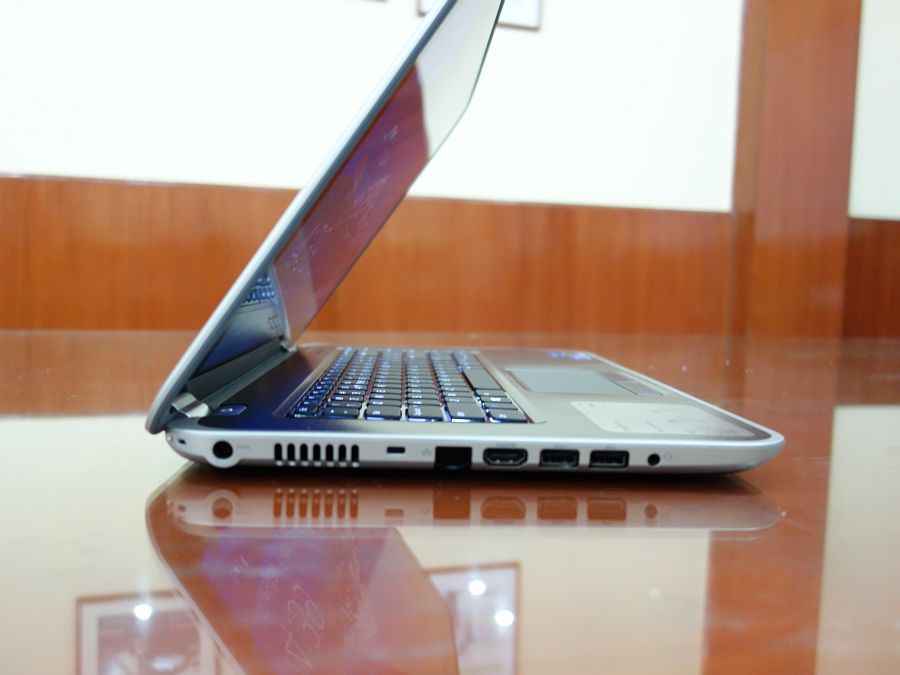 Dell Inspiron 15z Review
