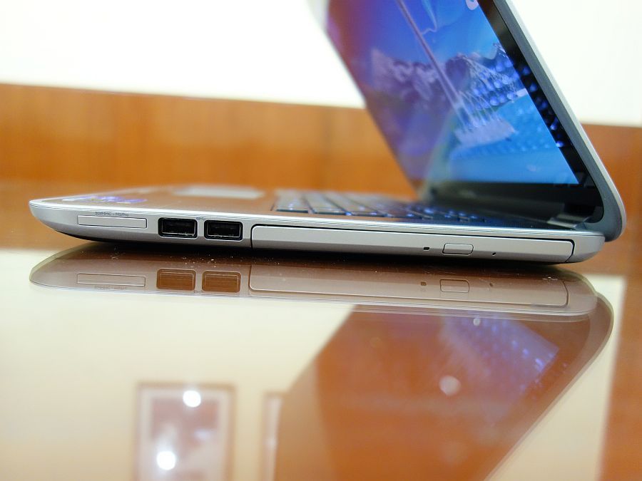 Dell Inspiron 15z Review