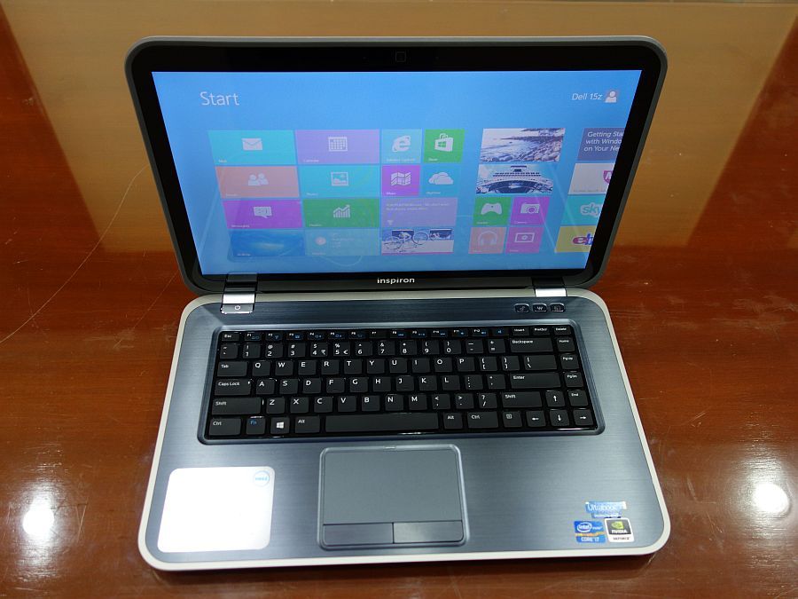 Dell Inspiron 15z Review