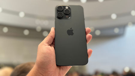 iPhone 16 Pro Max costs Apple approx Rs 41,000 to make, still selling ...