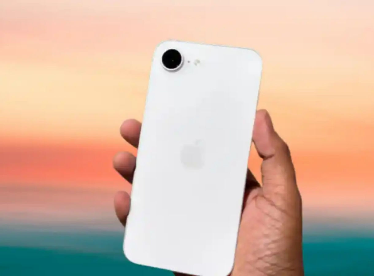 Apple iPhone 17e price slashed under Rs 63,000 on this platform: Should ...