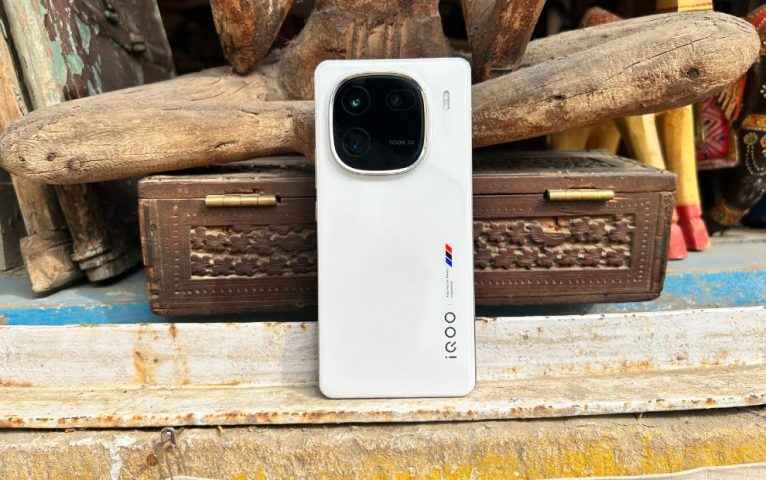 iQOO 12 Review: Best iQOO camera in a matured packaging
