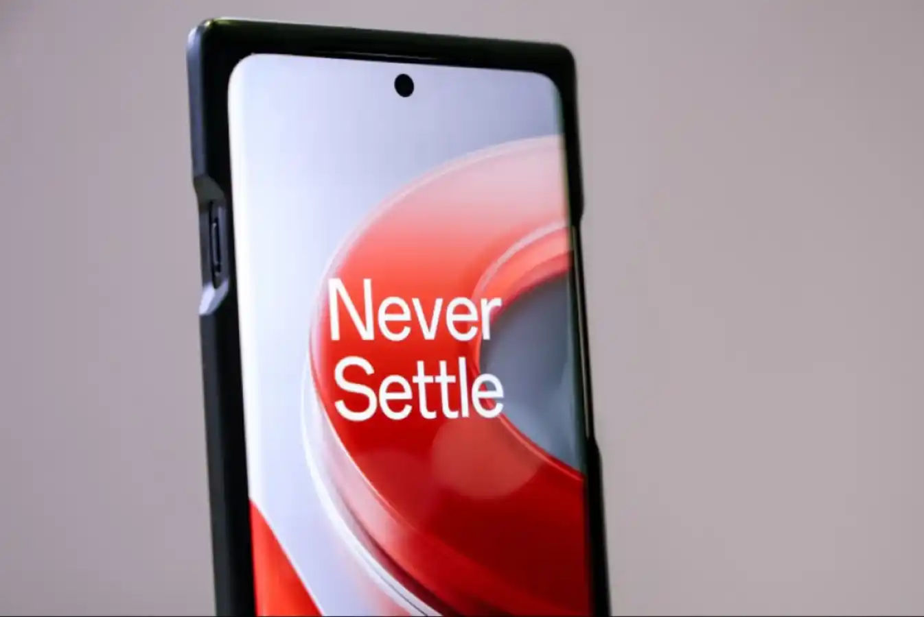 OnePlus 12 may have the brightest display we have ever seen on a smartphone
